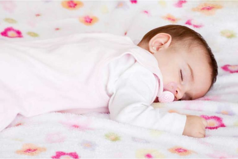 Koliko beba spava preko dana i šta ako neće? - Rastimo zdravo